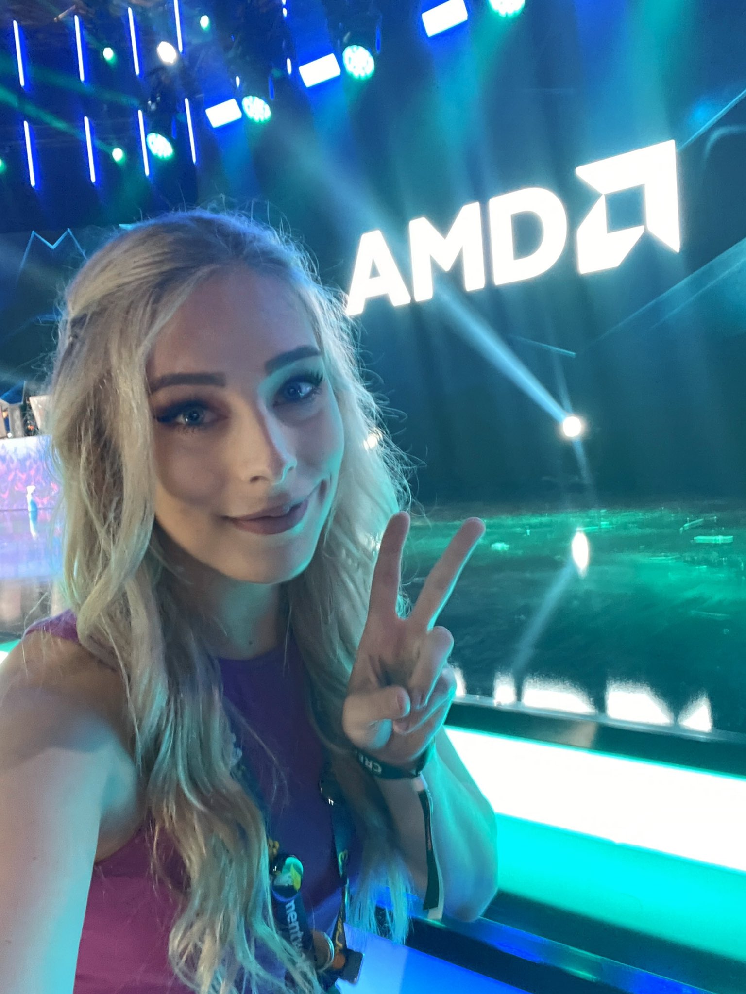 Milschbaum on Twitter: "HEUTE ist es soweit! Die AMD Gamingshow startet in Halle 6 auf der ...