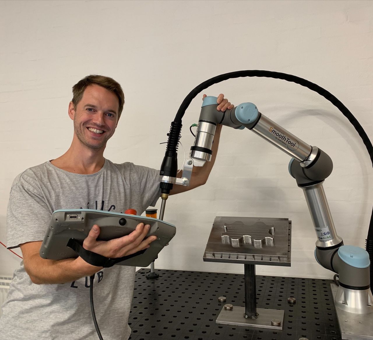 Smooth Robotics (@SmoothRobotics) / Twitter