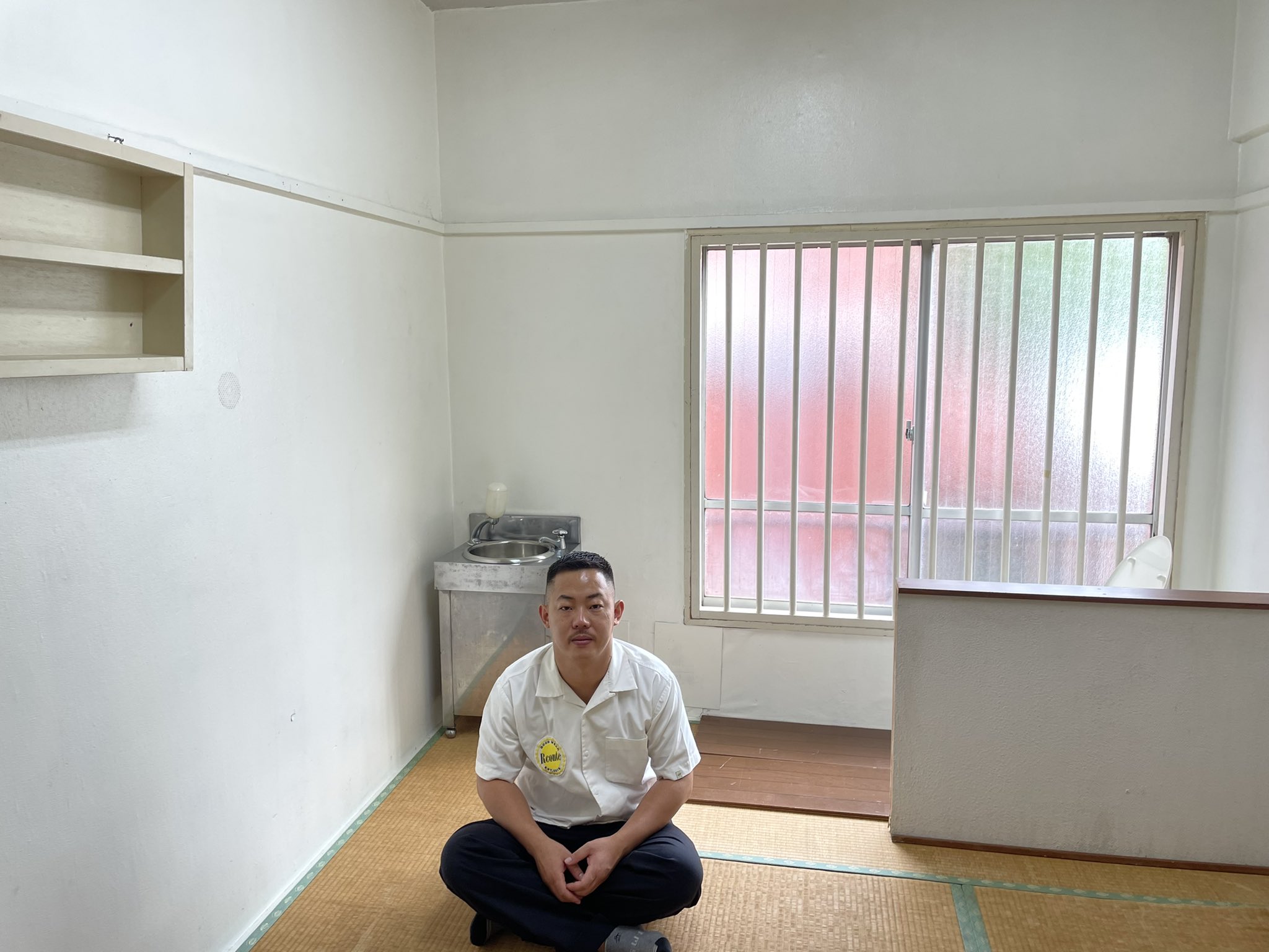 ザ・マミィ 酒井貴士 On Twitter 楽屋が独房でした。 Oumgjvuhmq Twitter