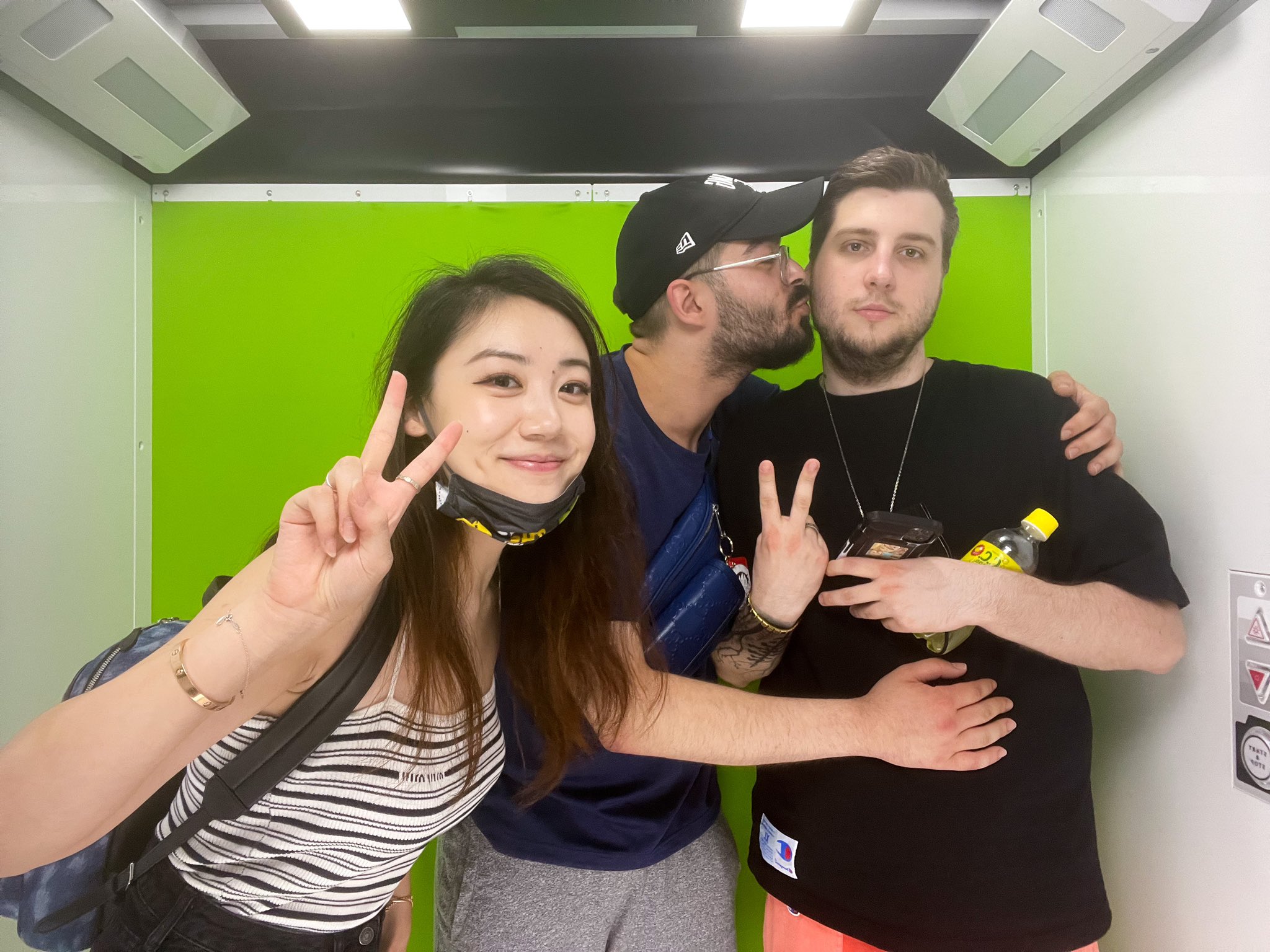 TSM fanfan! on Twitter: "third wheeling 😪 https://t.co/vR5uhKnwI0" / Twitter