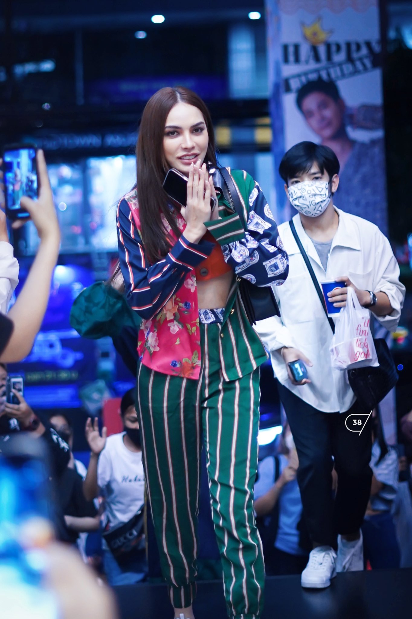 38 สามสิบแปด ᙏ̤̫ on Twitter: "มาแล้วววว ~ #ENGLOTxEFMFandom #ชาล็อตออสติน #อิงล็อต @itscharlotty ...