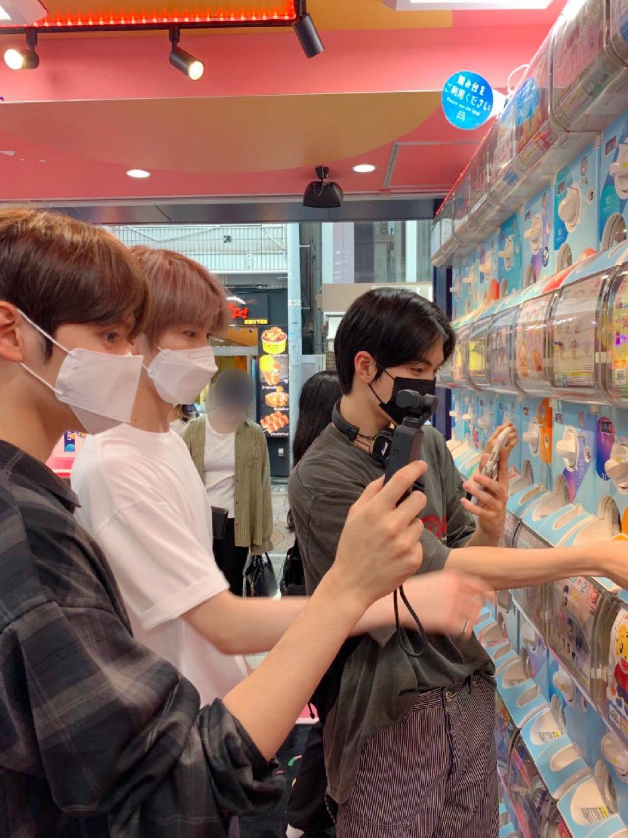 SMROOKIES on Twitter: "[쇼헤이] 여러분 안녕하세요 쇼헤이 입니다~! 🦅 저희 SMROOKIES … 드디어 일본에 왔습니다 💐 이렇게 빨리 일본에 올 수 ...