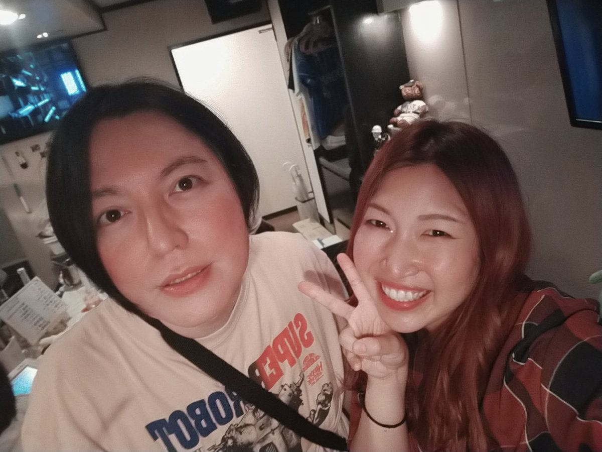 スナック＆バーえまり🌼 on Twitter: "味園ビル【デジタルカフェ】(@digi_cafe)を経営するデジタルケイタさん(@digi_k)にお越し頂きました！ママがえまりを始める前に ...