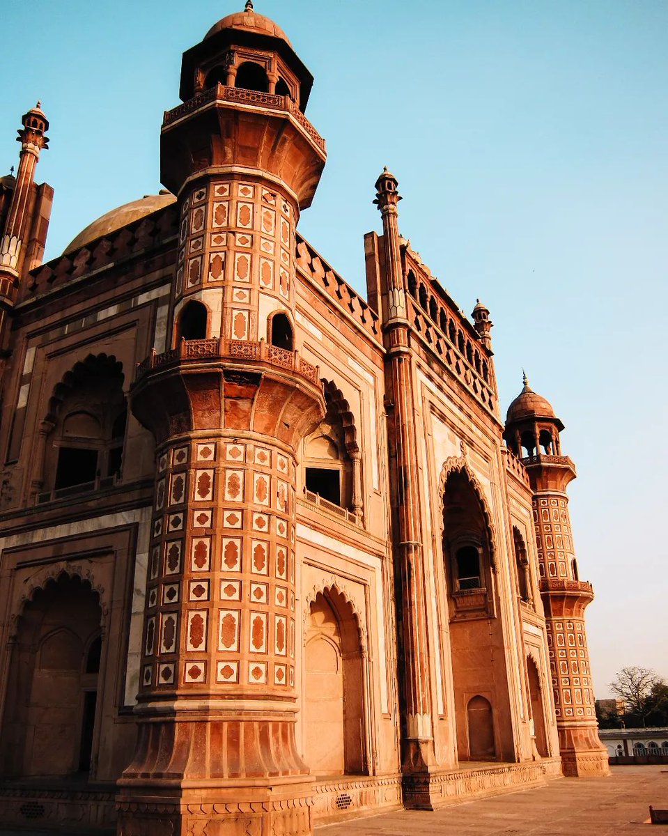 Architectural Masterpieces of Muslim rulers in india. 1- Taj Mahal A ...