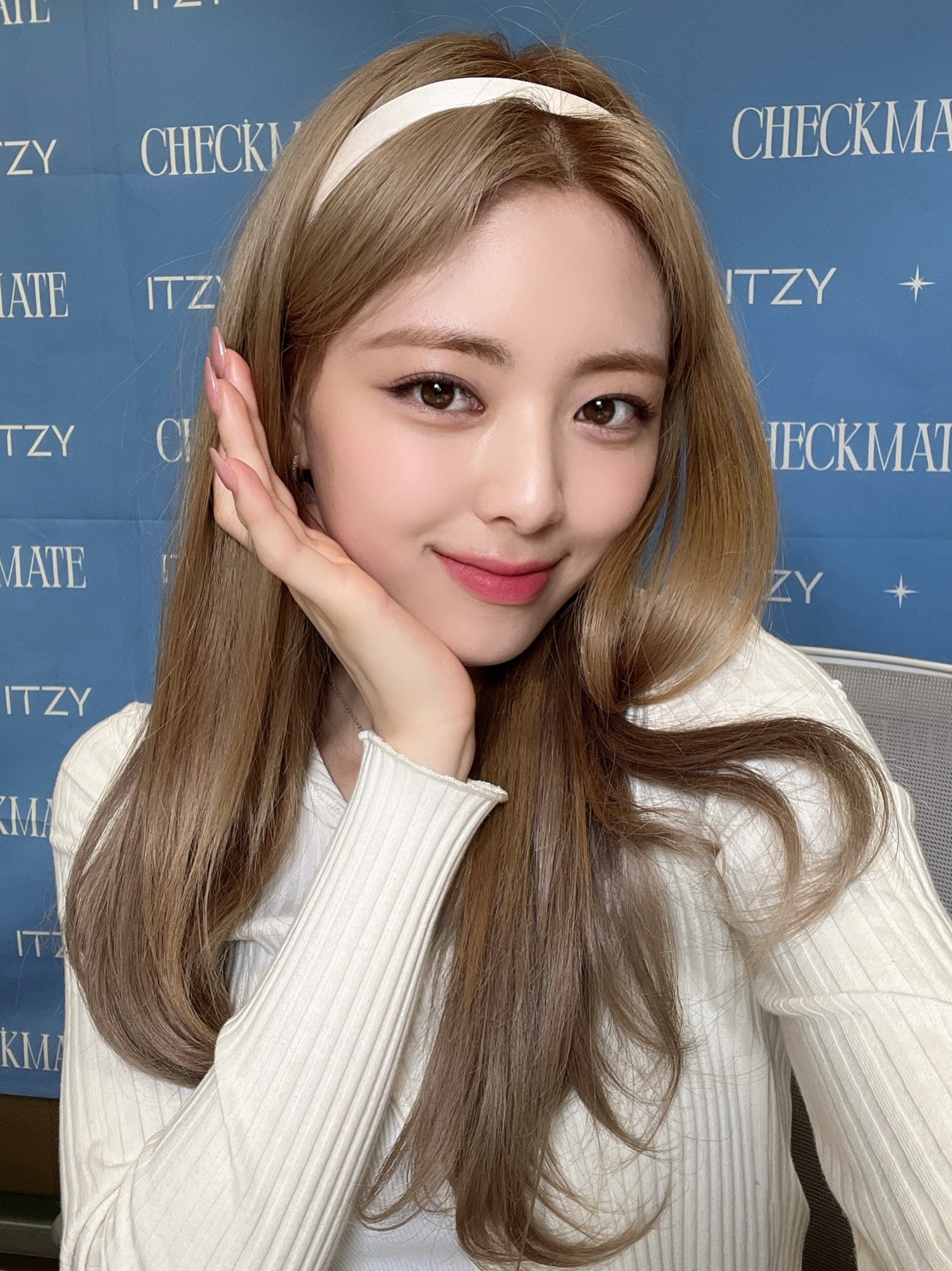 アラン (@yuna_s_jyp_itzy) / Twitter