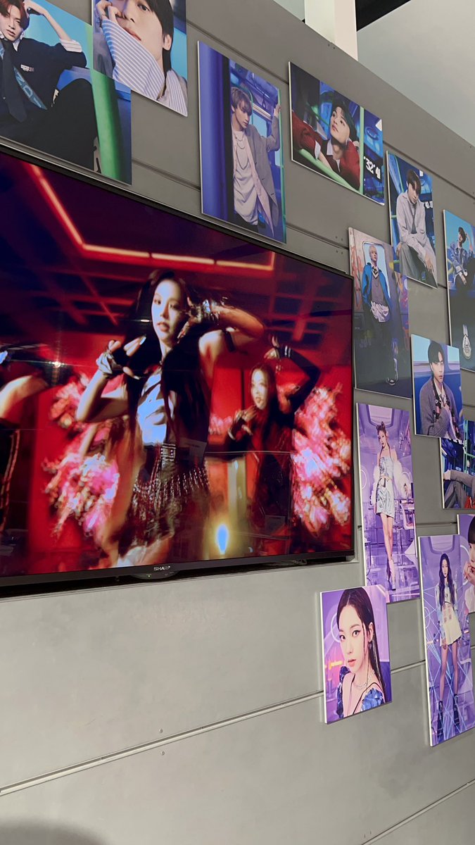 SMT POP UP STORE @ TOKYO! Cr. KARINATIONS #aespa #에스파 @aespa_official # ...