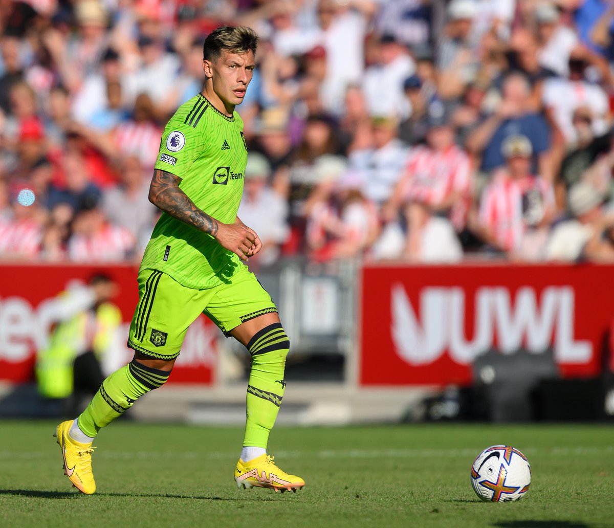 Squawka on Twitter: "Lisandro Martinez won more aerial duels (5) and made more interceptions (4 ...