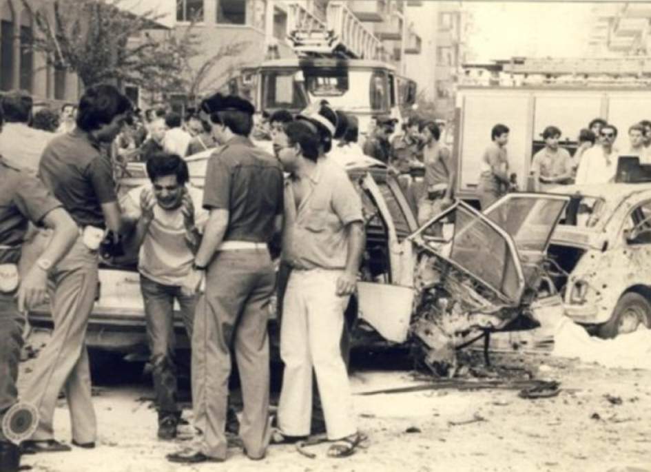 Mario ha 33 anni adora i genitori ed è innamoratissimo della moglie e ...