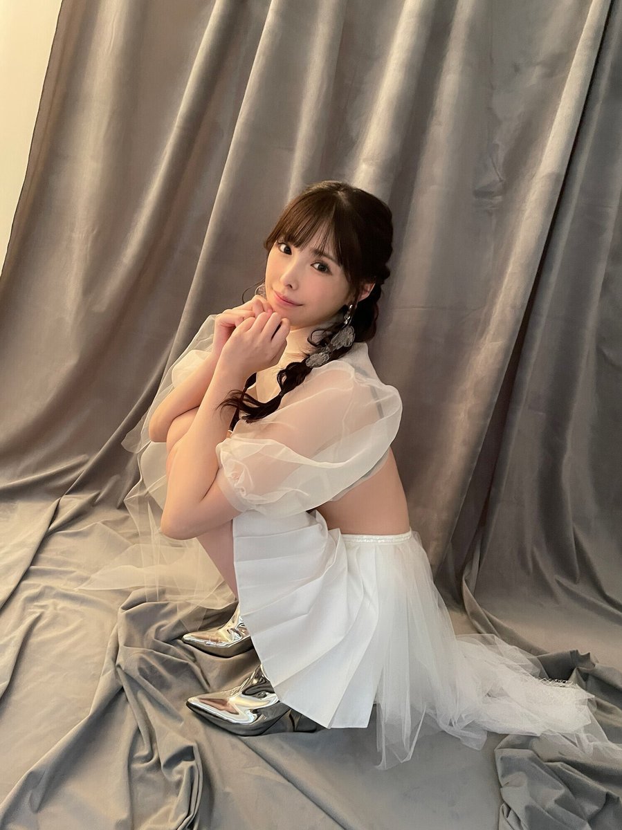 MOODYZ【公式】 on Twitter: "新ありな MOODYZ移籍記念💘 FANZA特設ページにて 平日毎日新たなありーなが見れますよ🐈 https://dmm.co.jp ...