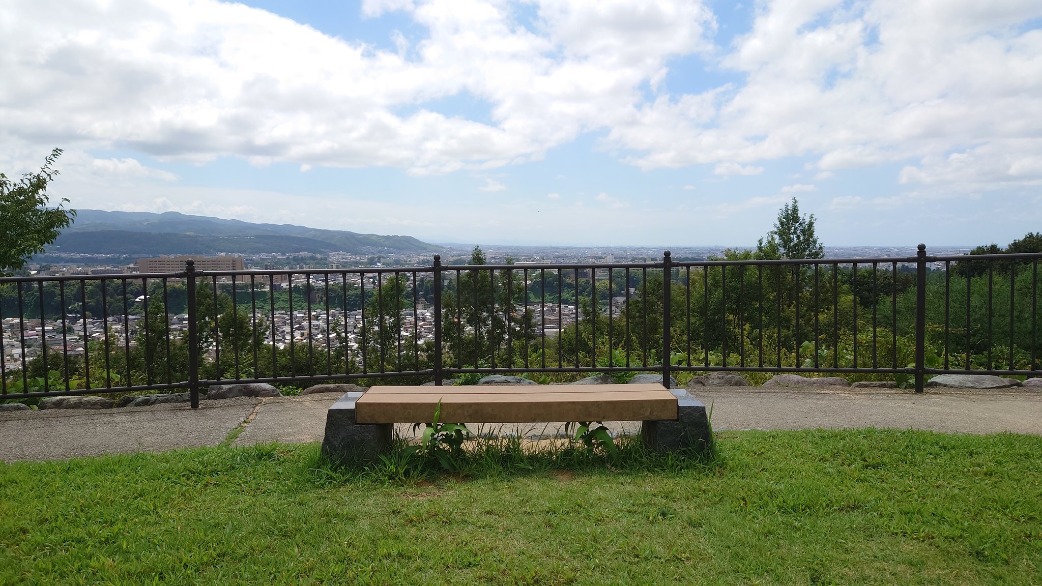 hamanasu on Twitter: "卯辰山公園 見晴らし台 https://t.co/6fminNeEZv" / Twitter