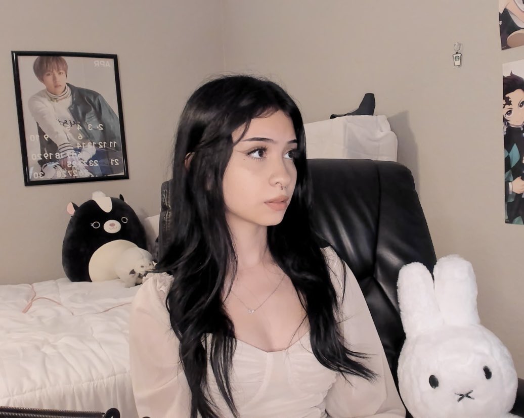 chen on Twitter: "me and miffy https://t.co/7jooOQe6vI" / Twitter