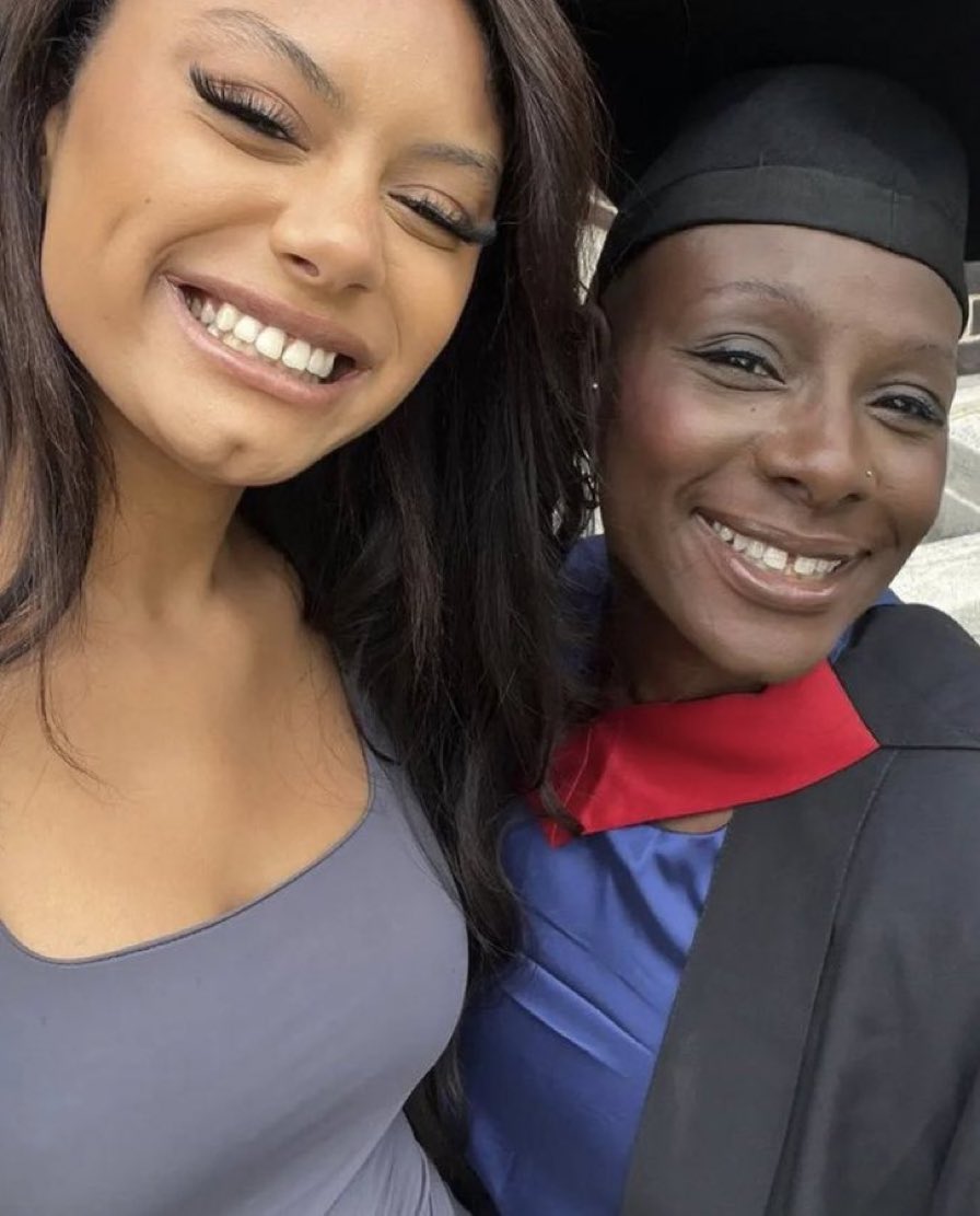 FLO SOURCE☀️ on Twitter: "Jorja and her mum 🤍"