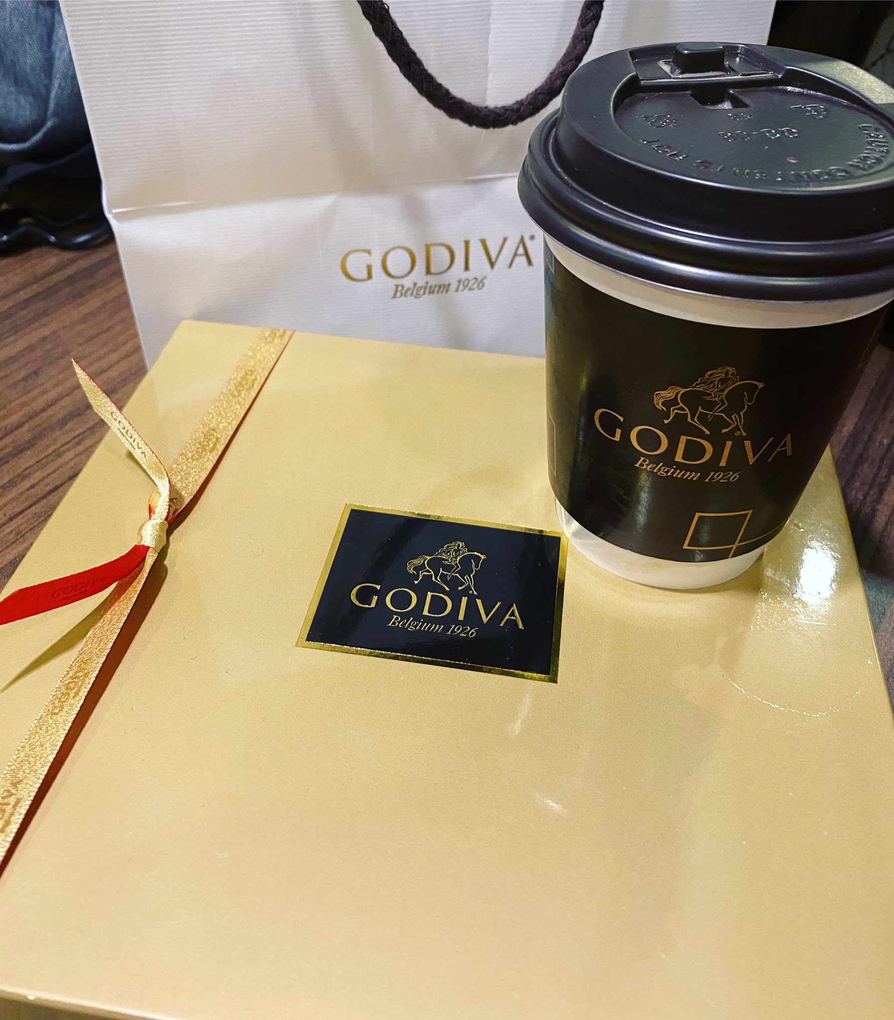 Secret Yamyam on Twitter: "Energyyyy @GODIVA #teamsecret #EslOneMalaysia #2022 https://t.co ...