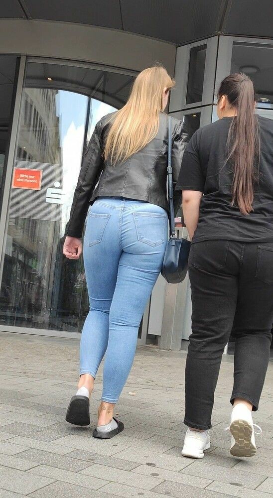 Jeans Xxx On Twitter Want To Hug Her`° 82yfbuihjv