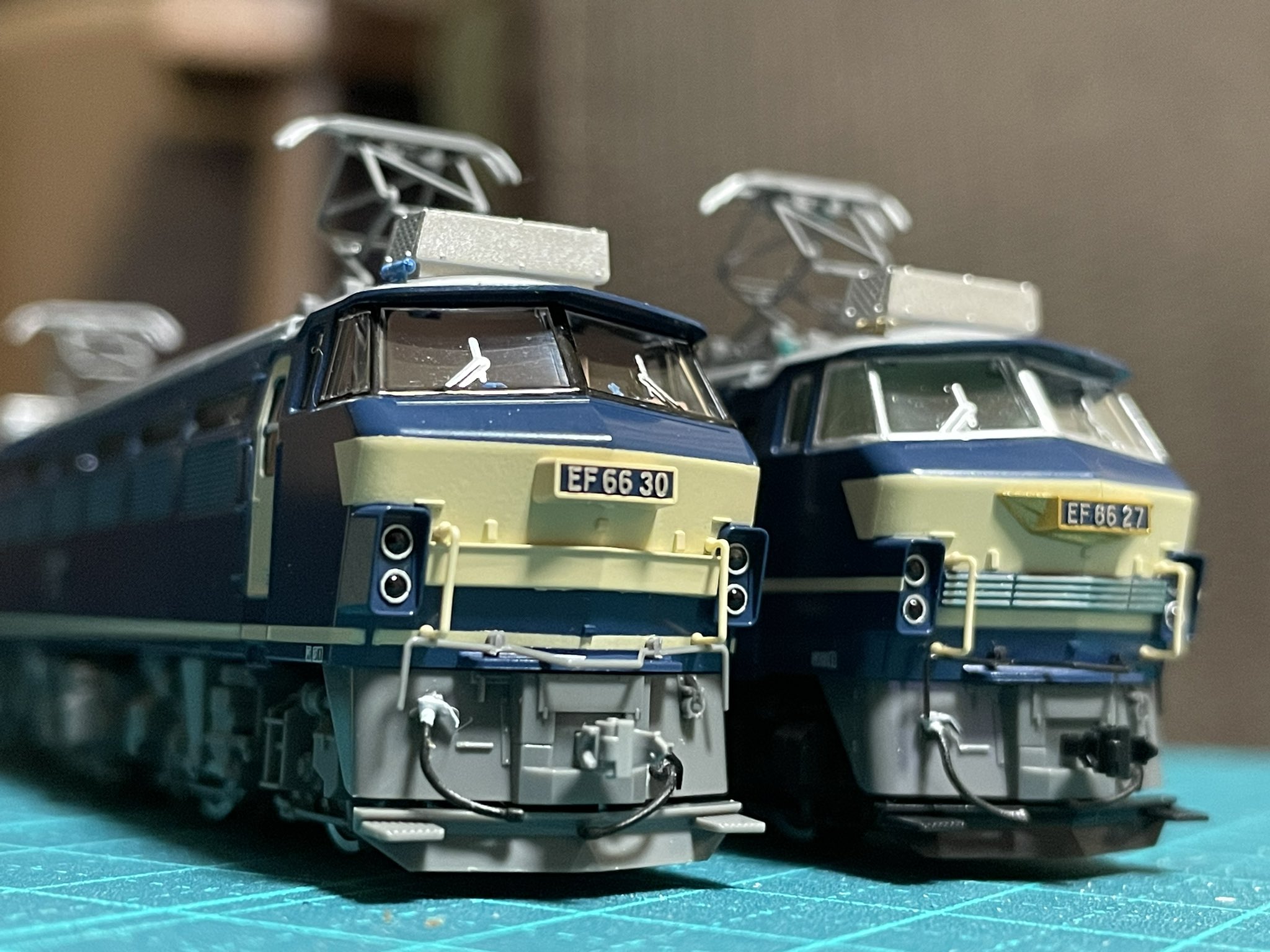 NSKW設備 on Twitter: "TOMIXのEF66貨物更新車もきたので27号機と一緒にいじったり並べるなどした。いやぁかっこいい https://t.co/9Tqfrpd34z ...