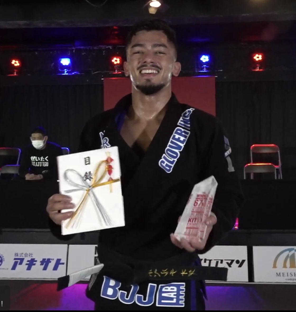 BJJ LAB on Twitter: "ホベルチ選手の作品「BREAKING FRAMES」 を体現しパスを量産して優勝🥇 おめでとうございます！ https://t.co ...