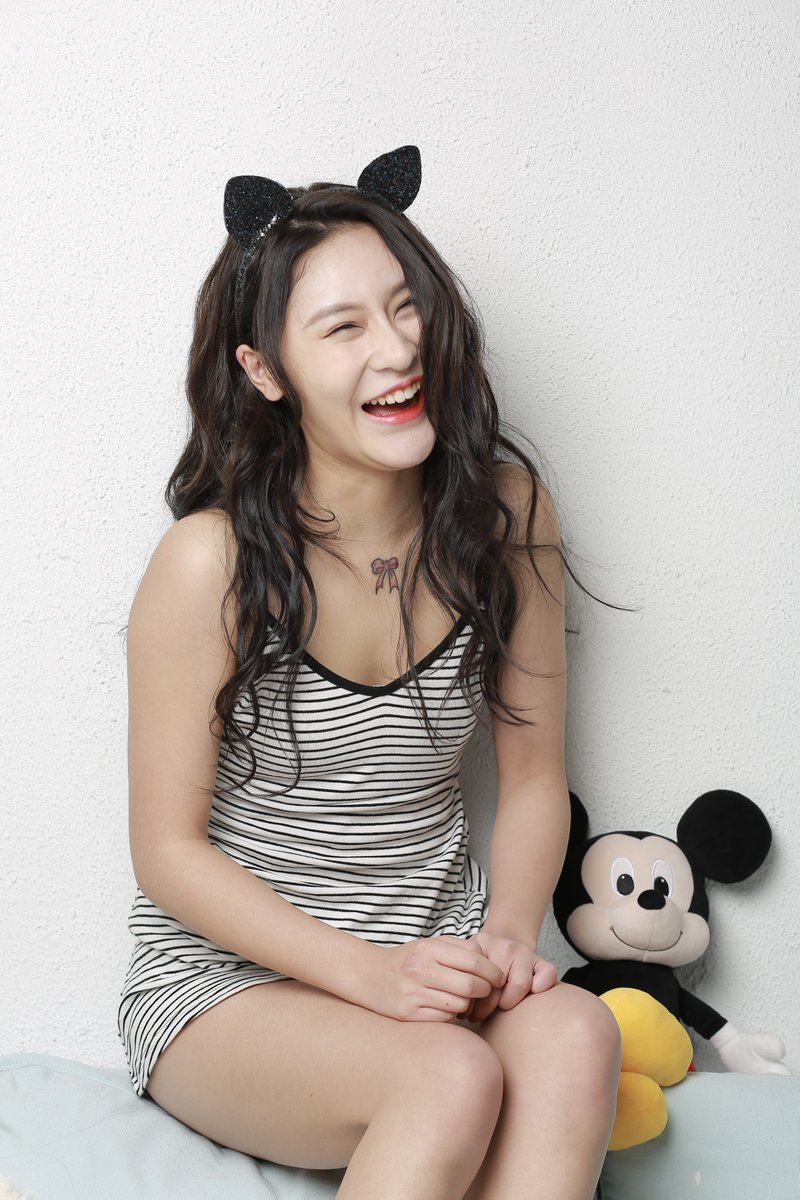 女星素人美图 on Twitter: "杨*馥宇 970P 自取https://6fak.cn/product/F96F38657D152D53…"