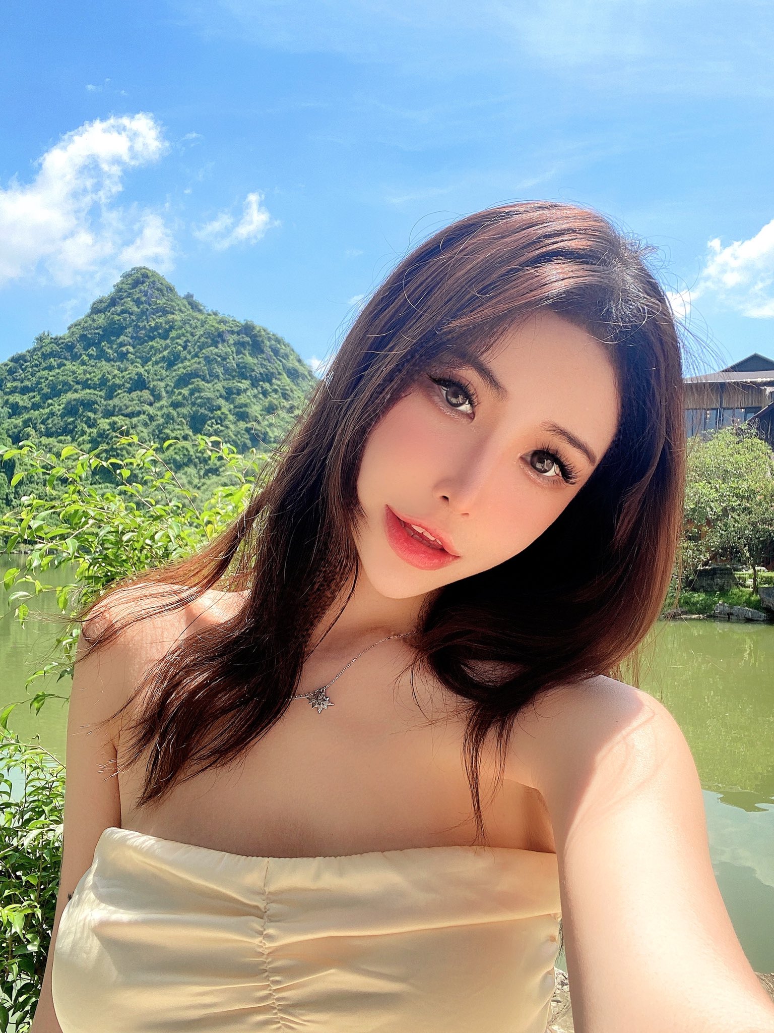 PLANT LILY 💗 𝑜𝓃 𝓅𝒶𝓉𝓇𝑒𝑜𝓃 on Twitter: "Thank you for 100k ️ will reward u guys with some photos ...
