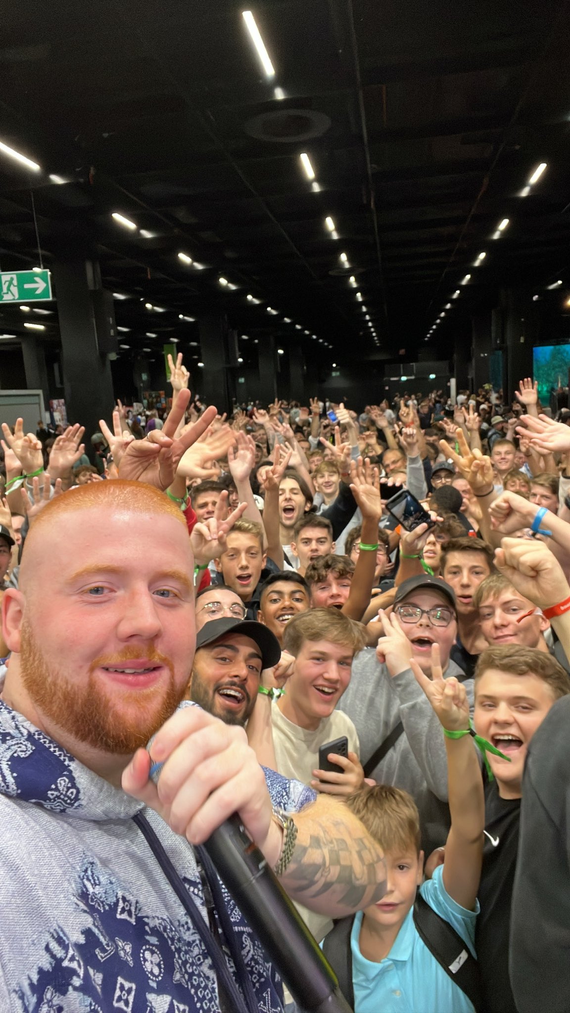 Mcky on Twitter: "Gamescom 2022 war unglaublich geil 🧡 https://t.co/nt5biDTslX" / Twitter