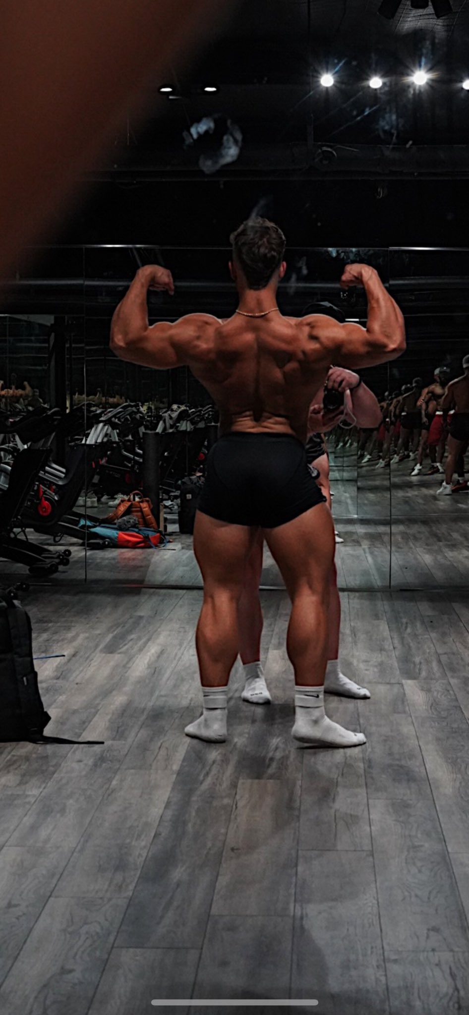 Sixam on Twitter: "RT @austintw_tter03: Back muscles or leg muscles ...