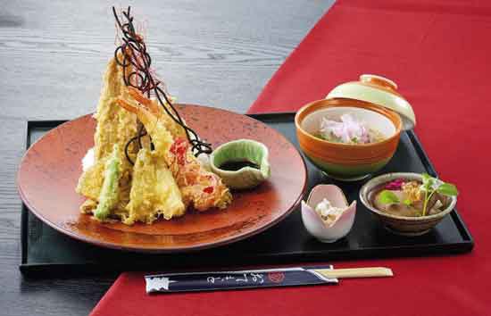 呪術廻戦情報@HAGANEDUKA SHOP on Twitter: " 虎杖悠仁 デカい天丼御膳 釘崎野薔薇 シースー御膳 五条悟 出張の思い出、最強御膳 狗巻棘 しゃけ！ツナマヨ！こんぶ ...