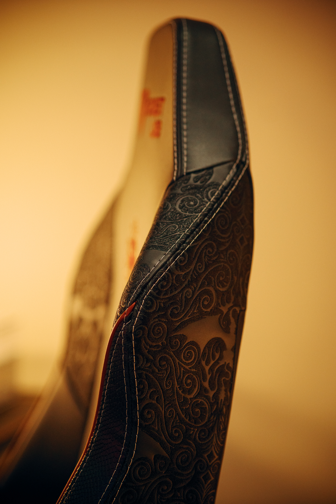 Secretlab on Twitter: "@TSM_Daeda ️ Not to toot our own horn, but boy do we have upgrades since ...