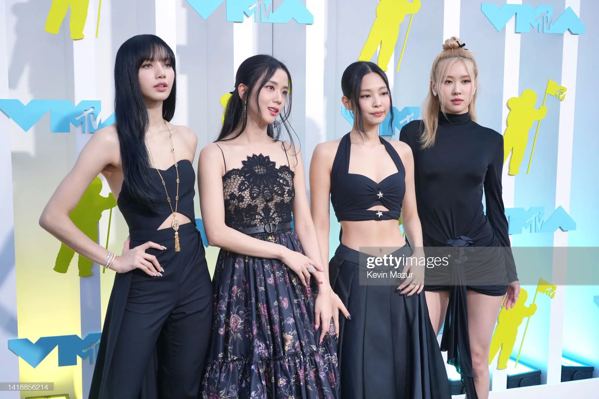 JISOO BRASIL on Twitter: "📷 BLACKPINK no Red Carpet do VMA 2022 #JISOO #지수 https://t.co ...