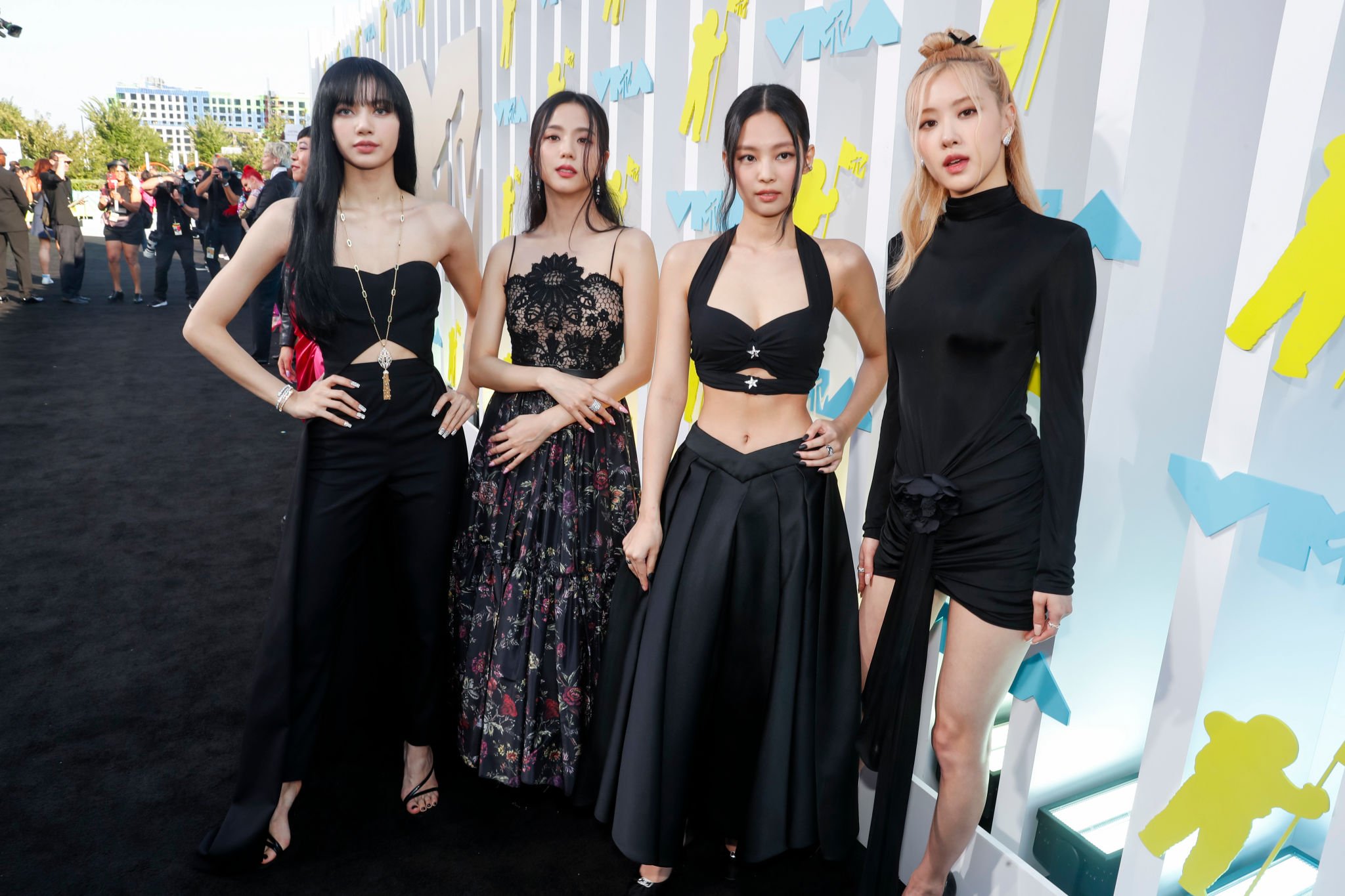 JISOO BRASIL on Twitter: "📷 BLACKPINK no Red Carpet do VMA 2022 #JISOO #지수 https://t.co ...