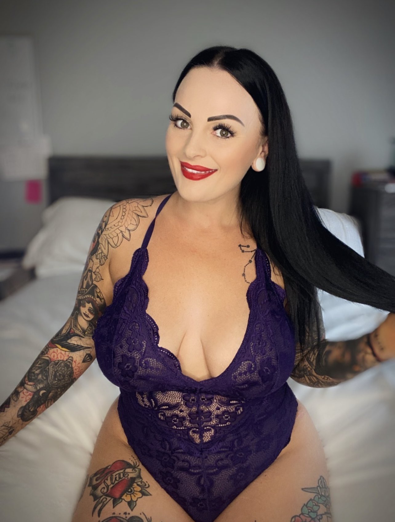 Tw Pornstars Lexi Mae 💕 Vegascumqueen Twitter Hello 😈 625 Pm 28 Aug 2022