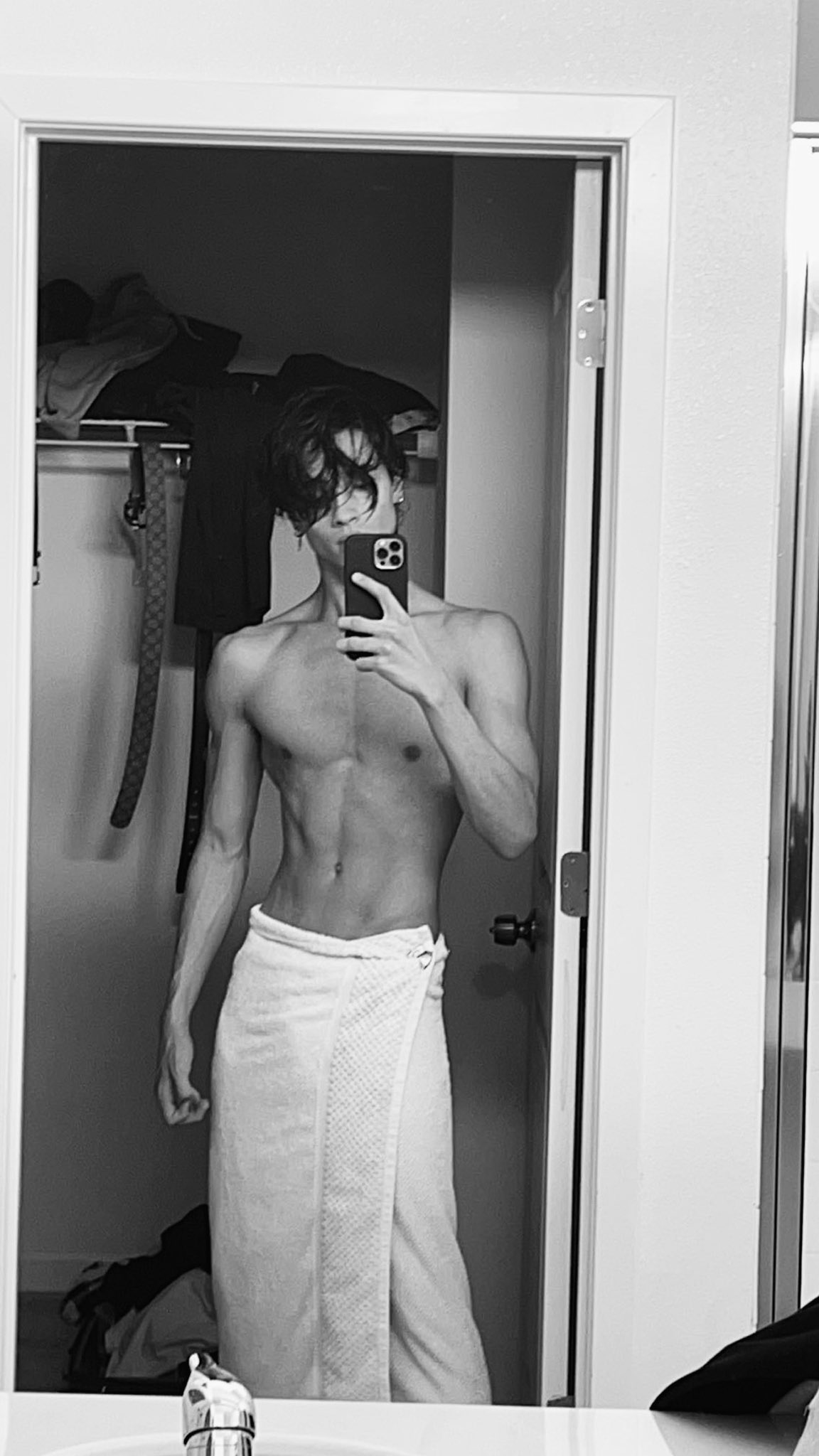 Seb on Twitter: "post shower https://t.co/U0ubVxshH2" / Twitter