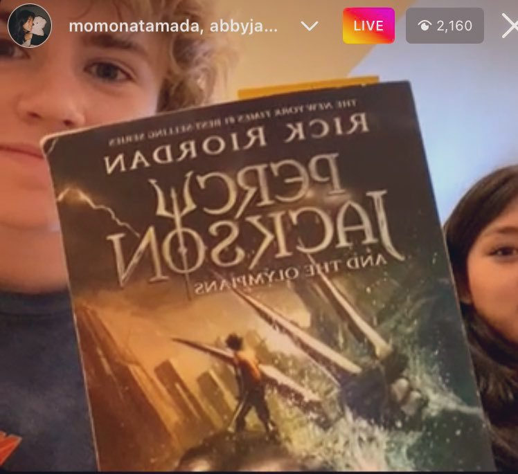 Oráculo dos Semideuses | Percy Jackson on Twitter: "Elenco de Percy Jackson com um livro de ...