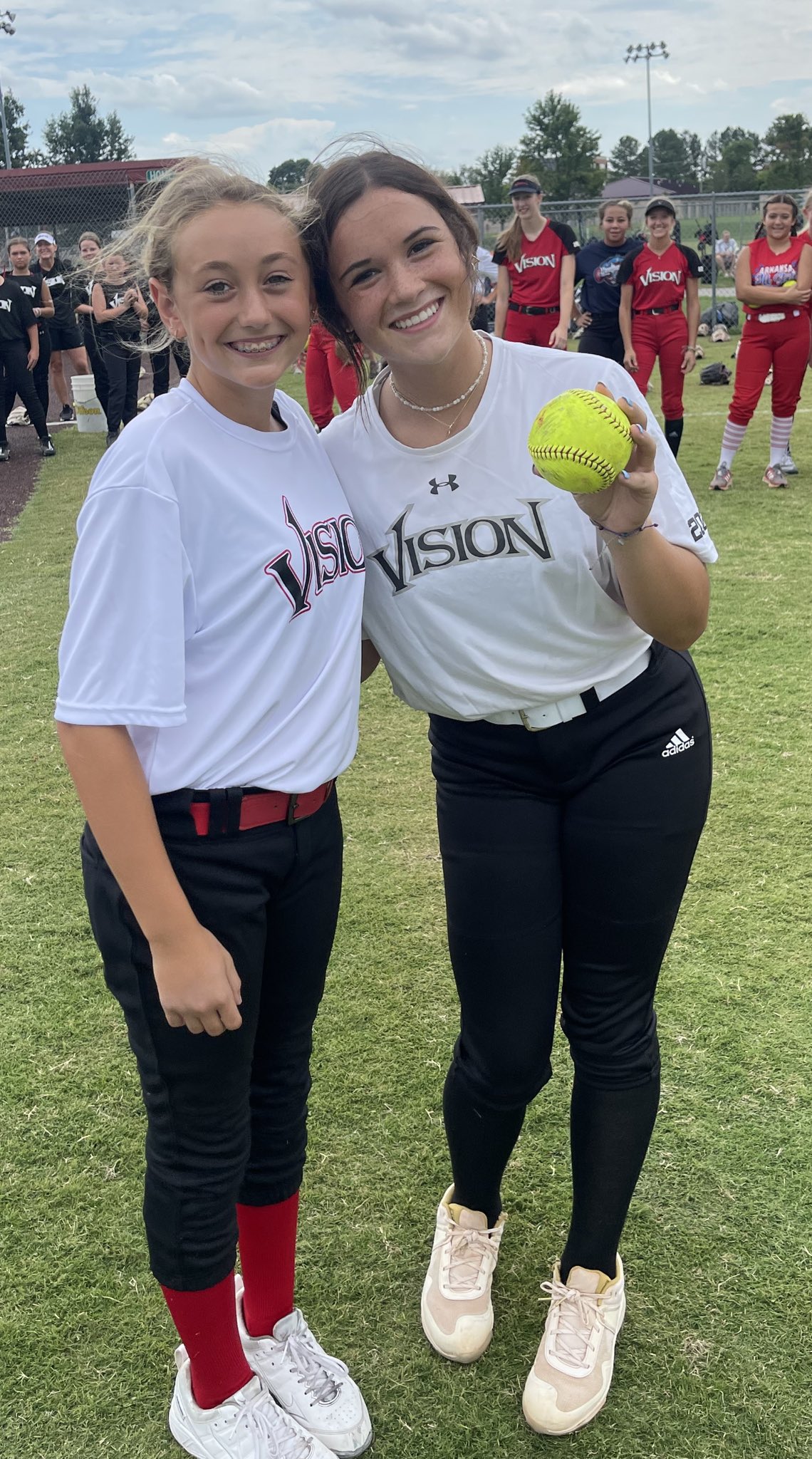 Olivia Combs 2026 (@OliviaCombs2026) / Twitter