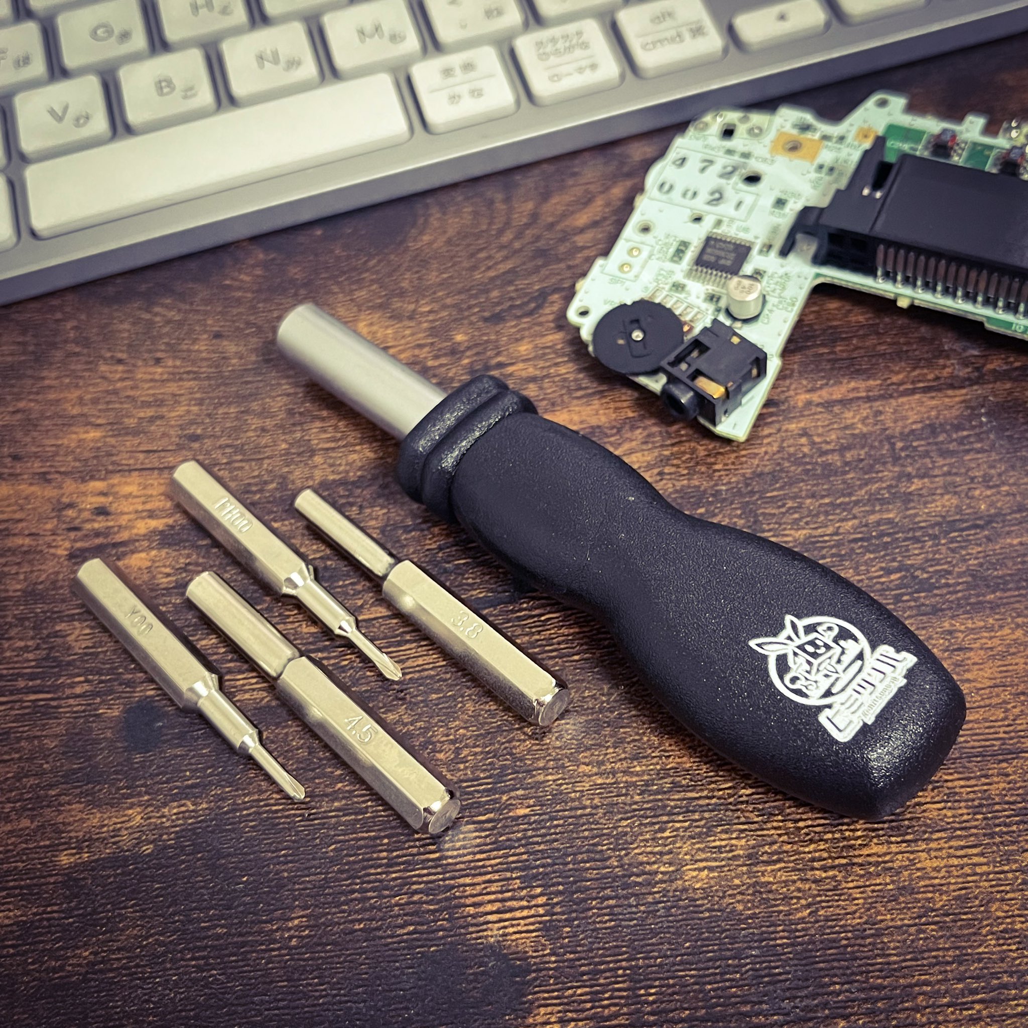 【公式】ヒミツノバ/HIMITSUNOVA on Twitter: "皆さまにご好評頂いているマルチドライバーセットが、ヒミツノバのロゴ入りになりました😊 こちらのリリースを記念し、10名の方 ...