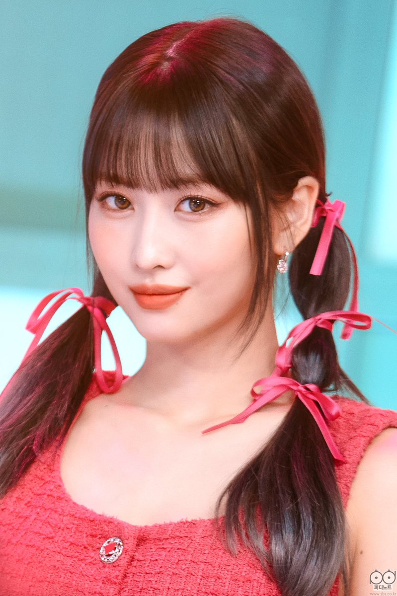 TWICE Indonesia on Twitter: "TWICE Comeback Stage Photos at SBS Inkigayo #MOMO #TWICE #트와이스 ...