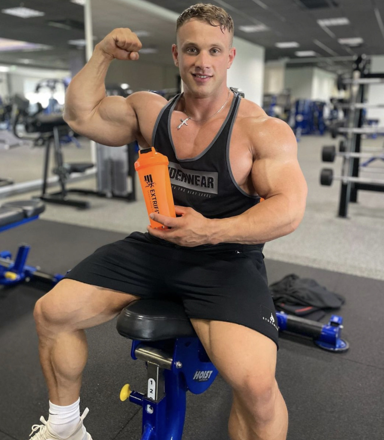 Hot Muscle Studs on Twitter: "https://t.co/4Fc01NlTCA" / Twitter