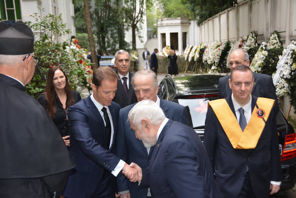 Pró Monarquia on Twitter: Pró Monarquia on Twitter: