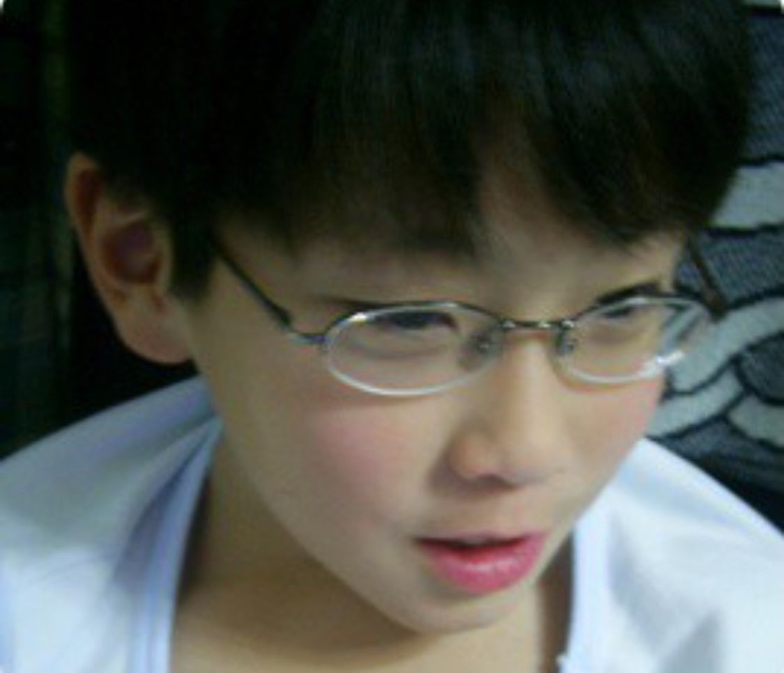 텔라🌊 on Twitter: "어릴 때부터 왕귀여웠던 신원키드 https://t.co/dW0Tm8Shyi" / Twitter