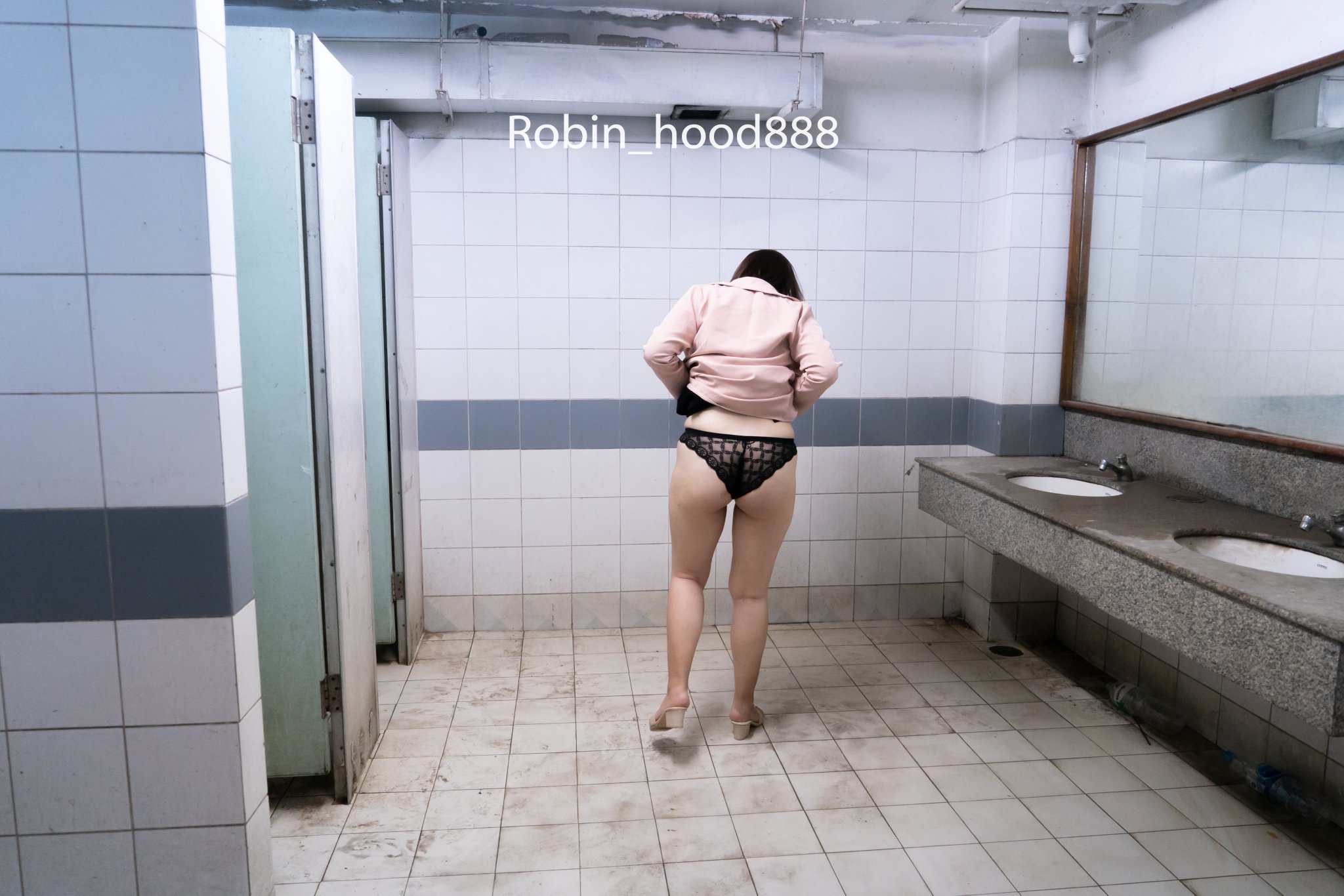 Robin_hood888 (คุณหนูน้ำหวาน) #NTR #คุณหนูร่านสวาท on Twitter: "เย็ดในห้องน้ำสาธารณะก็จะเสียวดี ...