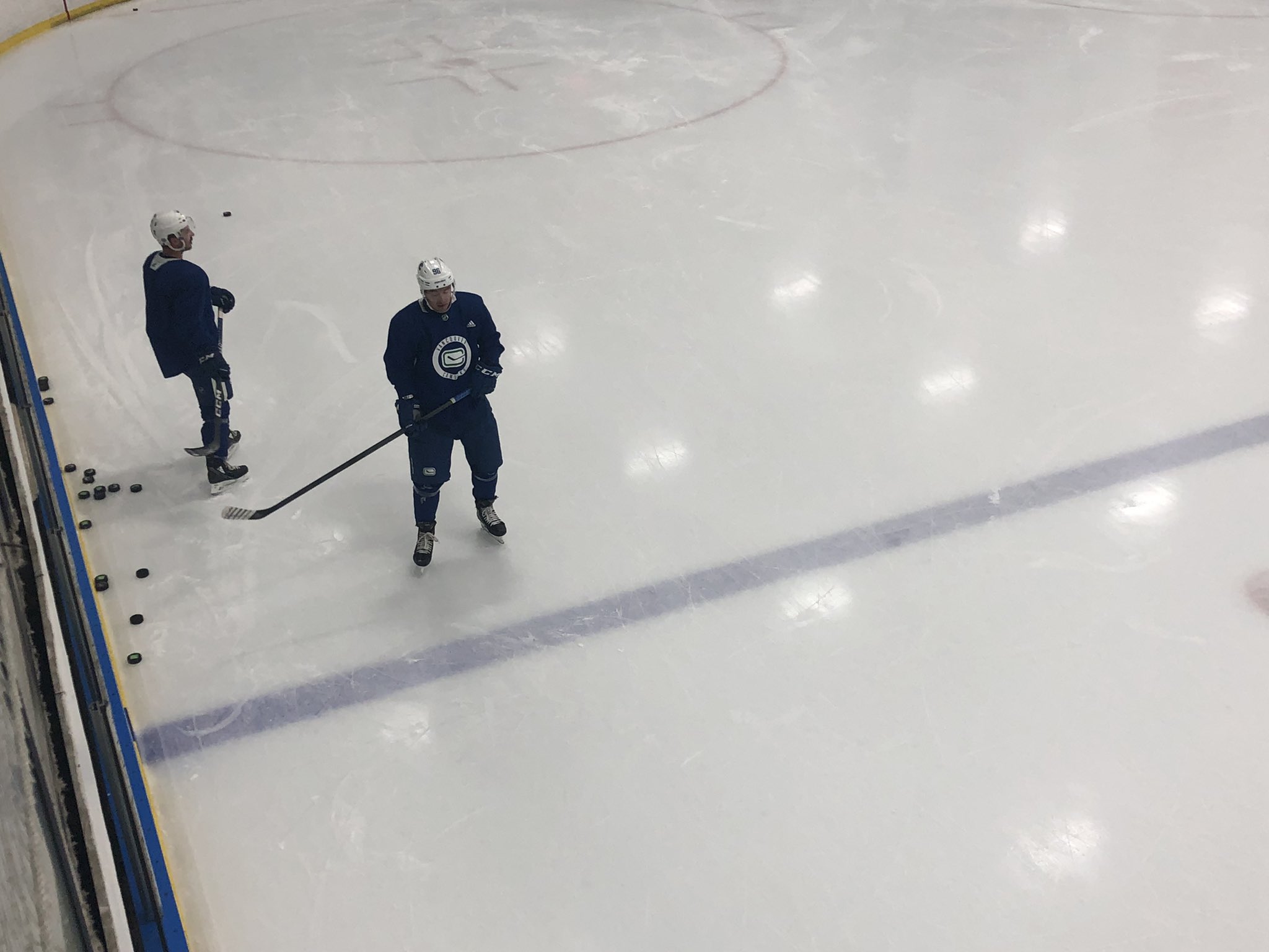 Patrick Johnston on Twitter: "Just some guys https://t.co/GE8WZS2RAc" / Twitter