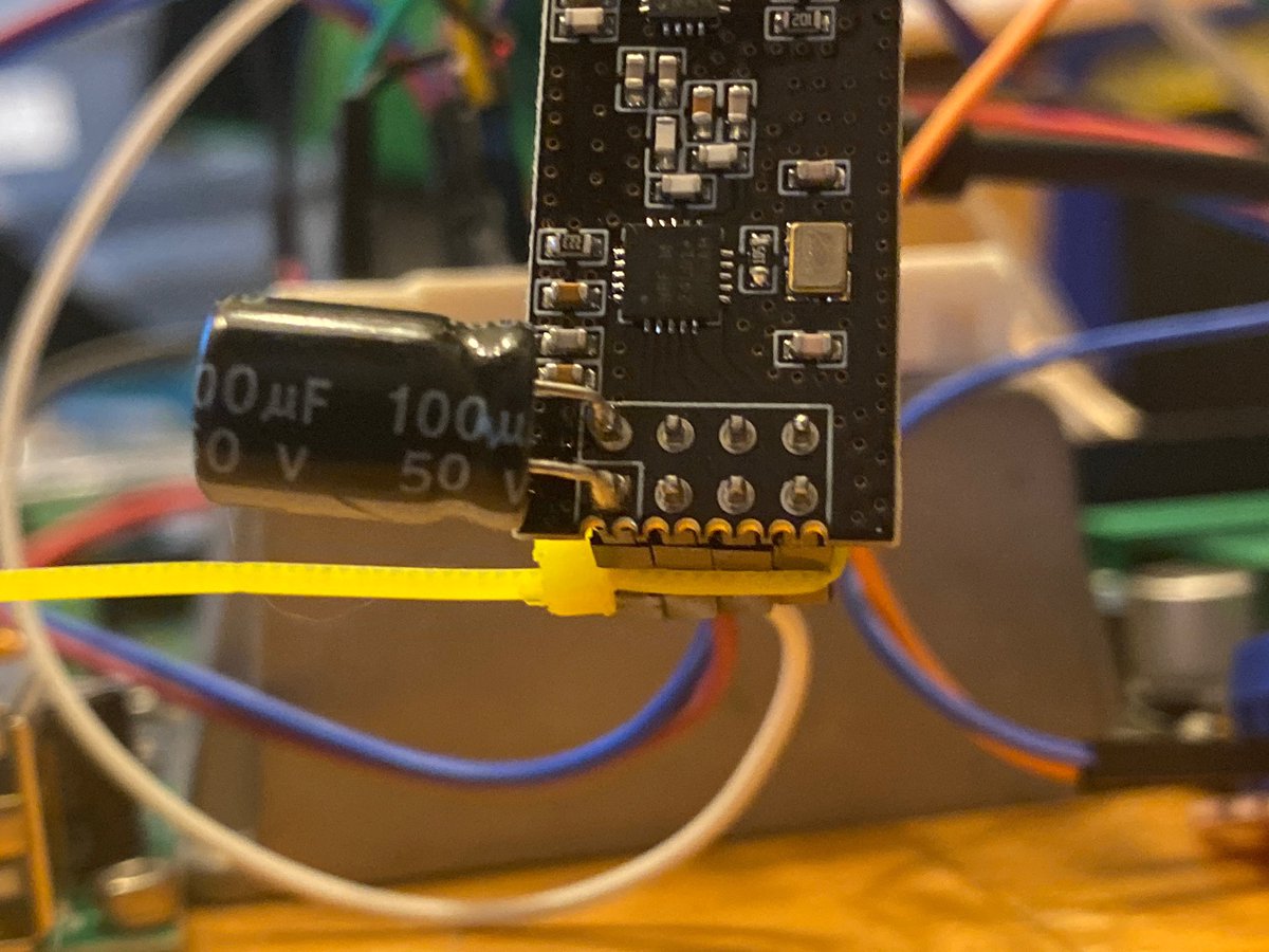 Femto ⚡ on Twitter: "RT @NotABombBunkE: Silly & lopsided? Sure. 100uF makes the long range nrf ...