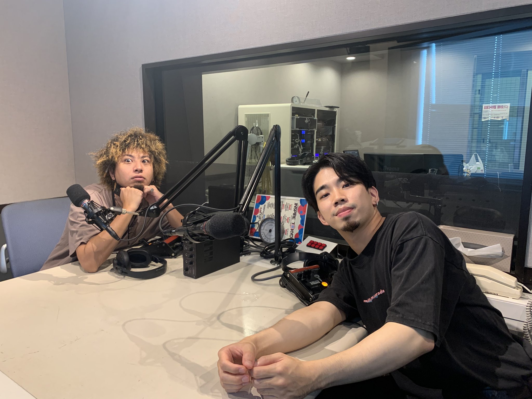 J-WAVE SPARK on Twitter: "#KingGnu #新井和輝 のSPARK👑🐃 今夜24時O.A📻 King GnuのMVを手掛けるPERIMETRONの映像作家 ...