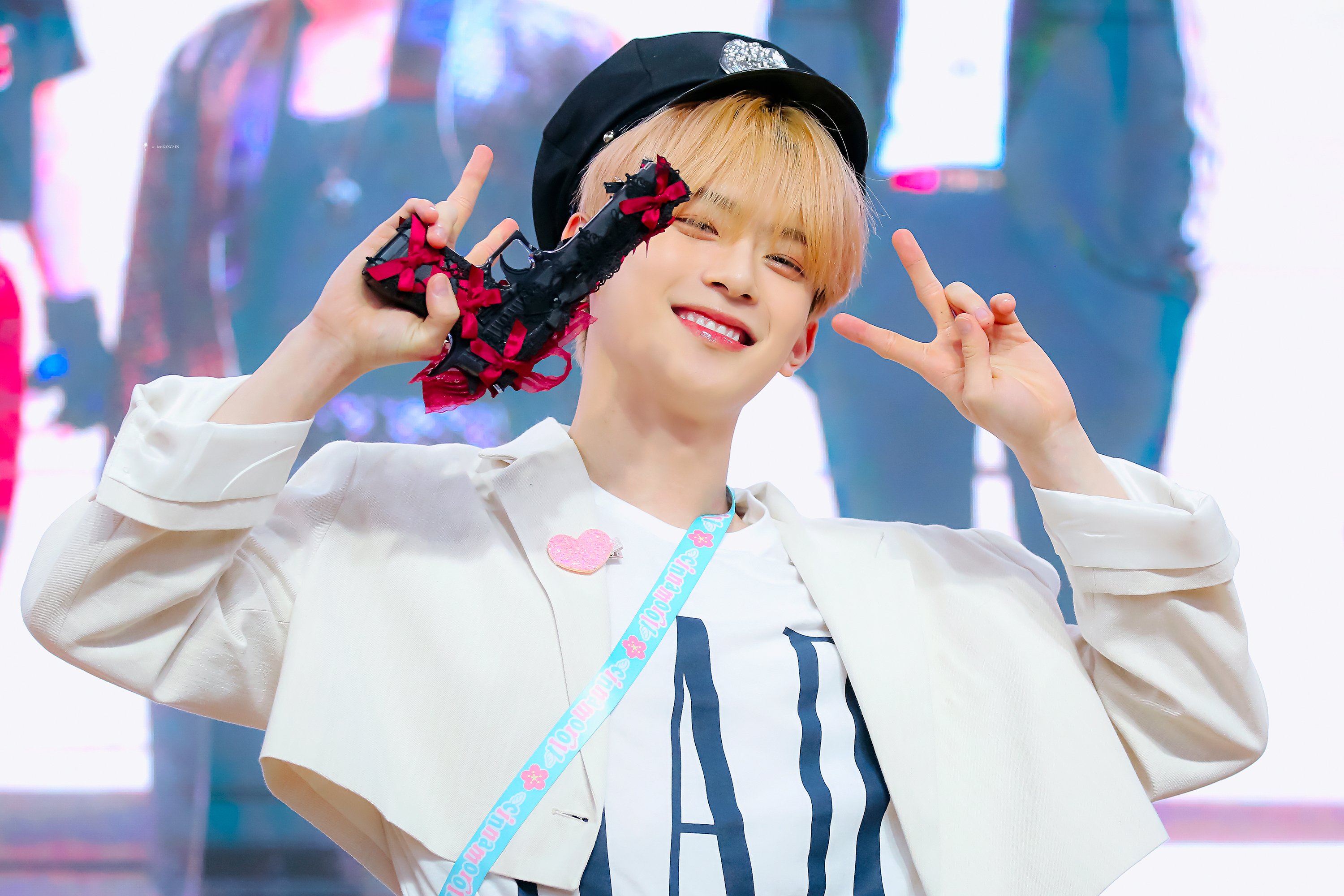 ATTENTIONROW(어텐션로우) (@attentionrow_of) / Twitter