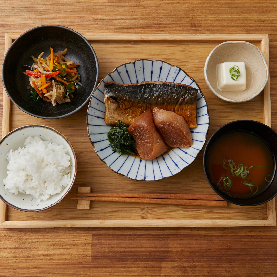3coinsスリーコインズ【公式】 On Twitter 《おうち定食》 定食屋さんのようなごはんを おうちで楽しみませんか? どの食器を組み合わせても、 しっくりまとまる 器やトレイが