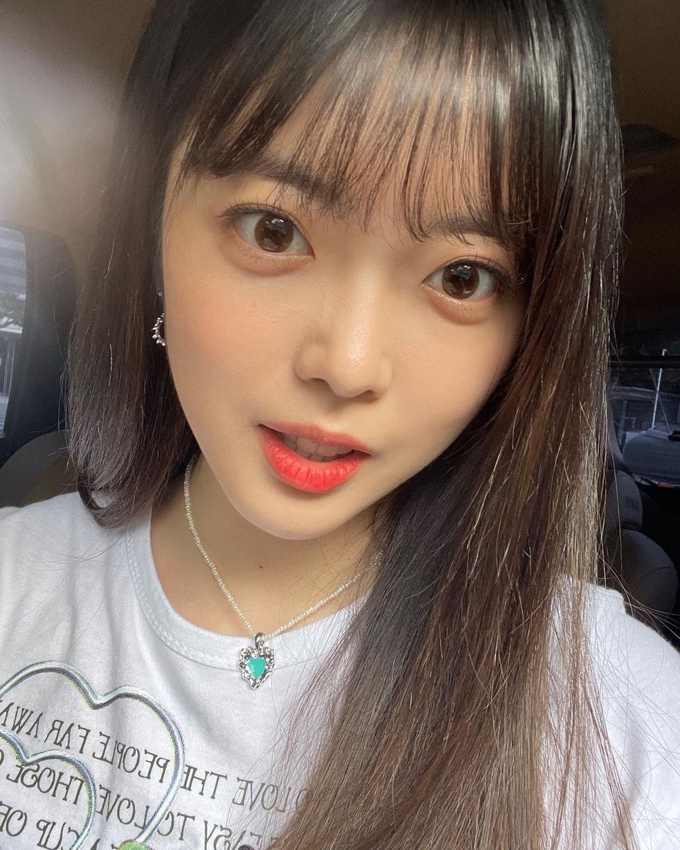 지수연 아카이브 on Twitter: "[IG POST] 220830 suye.on2di 💚💙 💌 https://instagram.com/p/Ch4KHxgPvPy ...