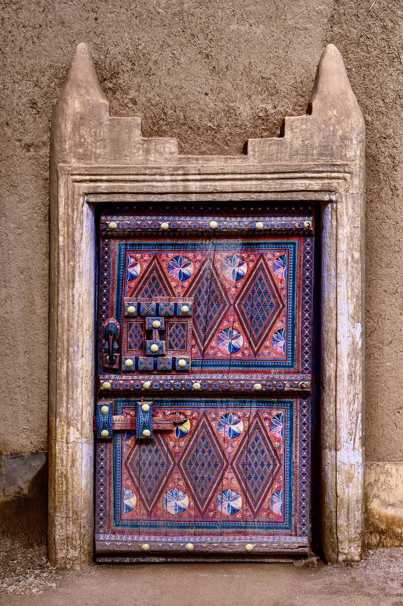 The old doors of Saudi Arabia are known for their rich decoration ...