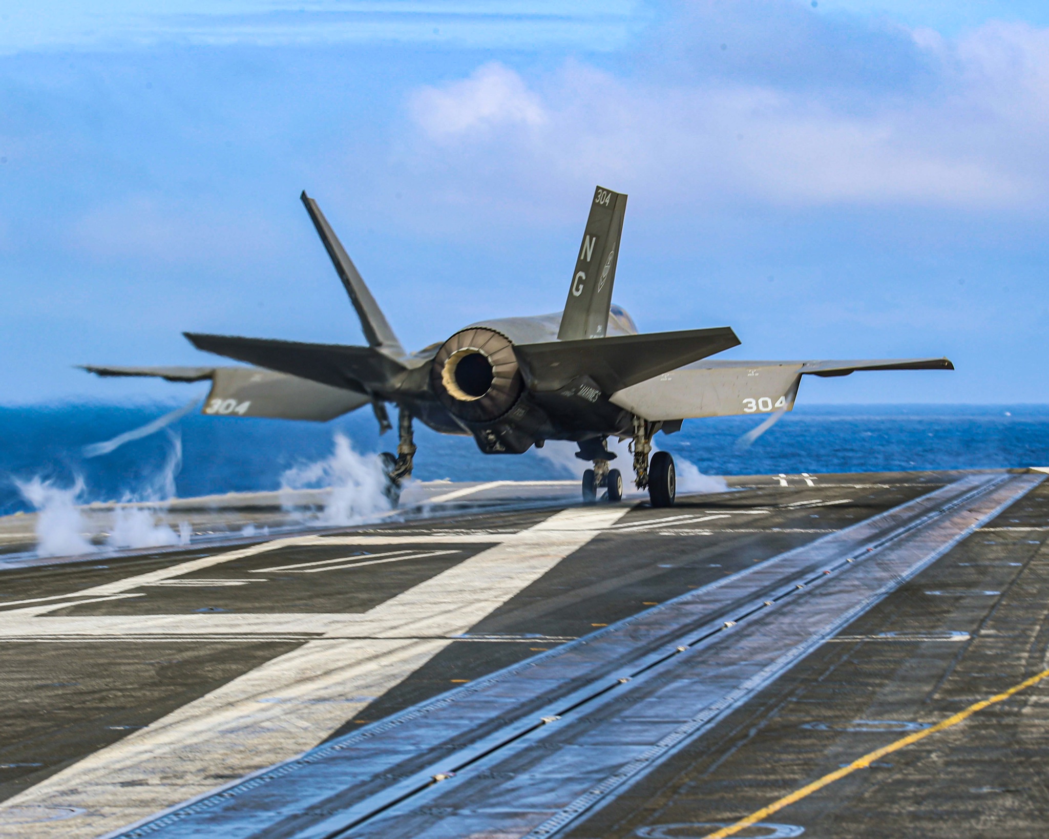 J.J. on Twitter: "An F-35C Lightning II, assigned to the "Black Knights" of Marine Fighter ...