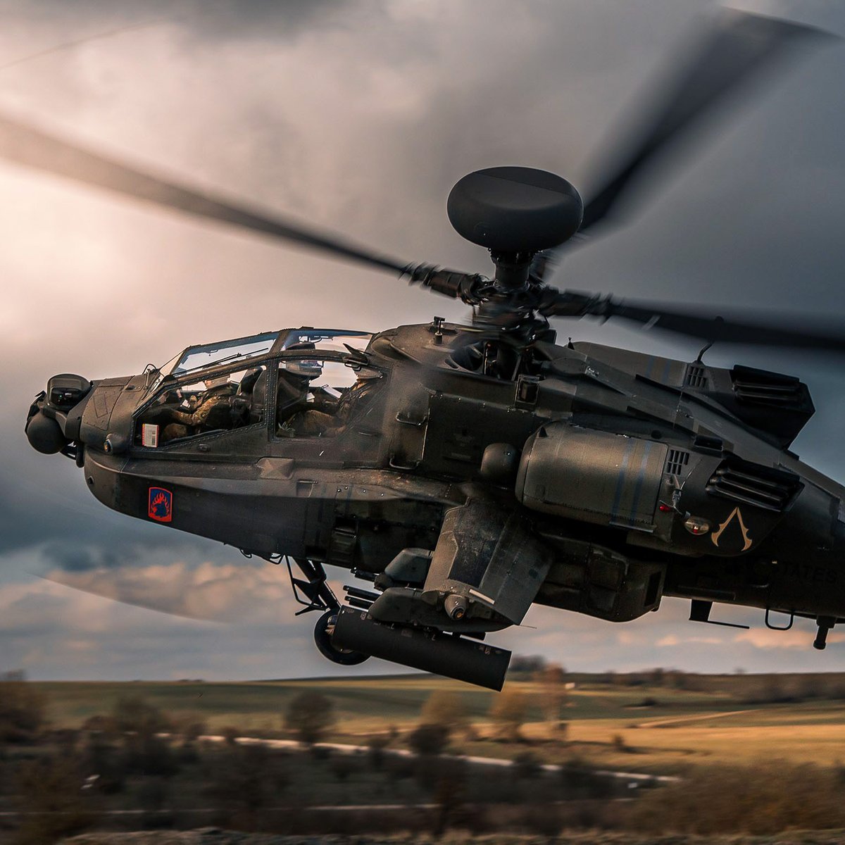 J.J. on Twitter: "CWO3 Max Wannelius and CWO2 Laura Chmielowski, AH-64 pilots assigned to the ...