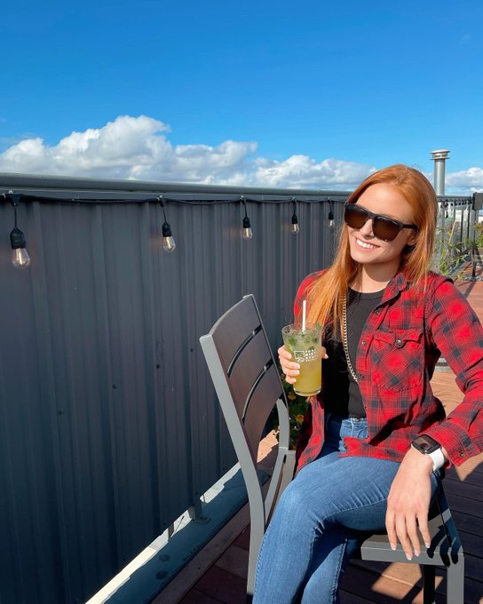 TW Pornstars - Jessica Sulecki. Pictures and videos from Twitter.