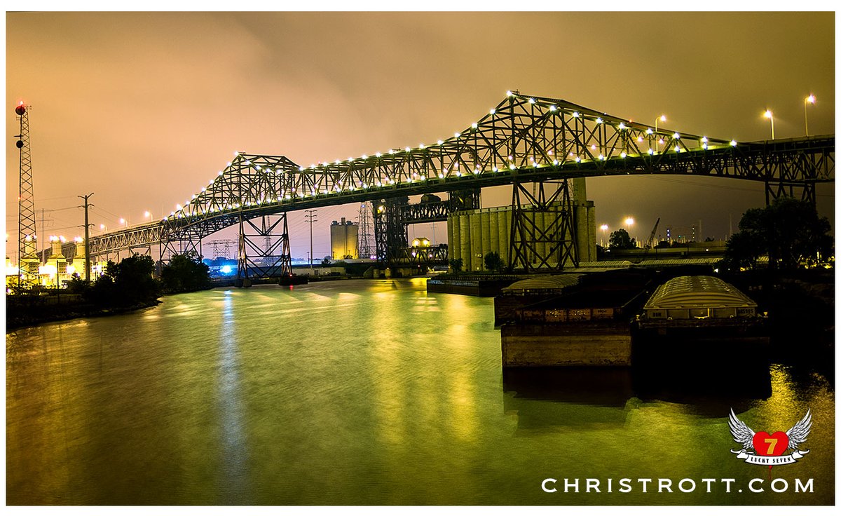 Christopher Gerhard Trott on Twitter: "Chicago Skyway Bridge. Photo taken from the nearby 100th ...