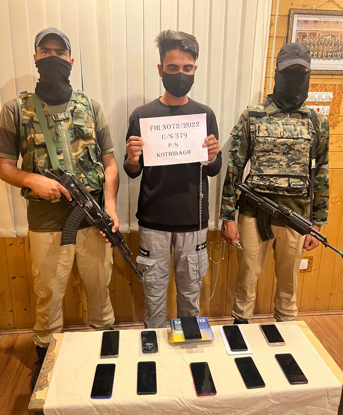 srinagar-police-on-twitter-another-notorious-thief-namely-zubair-khan